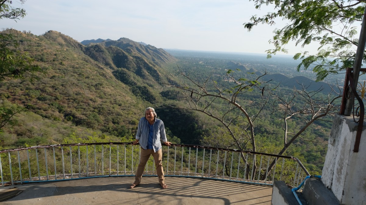 About & Contact – Aung Soe Min